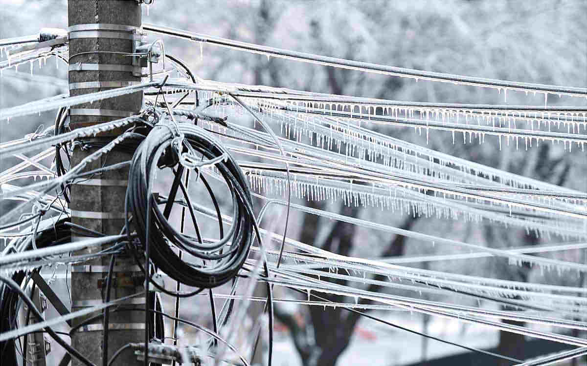 Performance Study of OPGW Optical Cables in the Cold